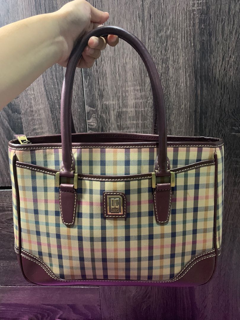 DAKS Handbag with serial code, Women's Fashion, Bags & Wallets, Tote ...