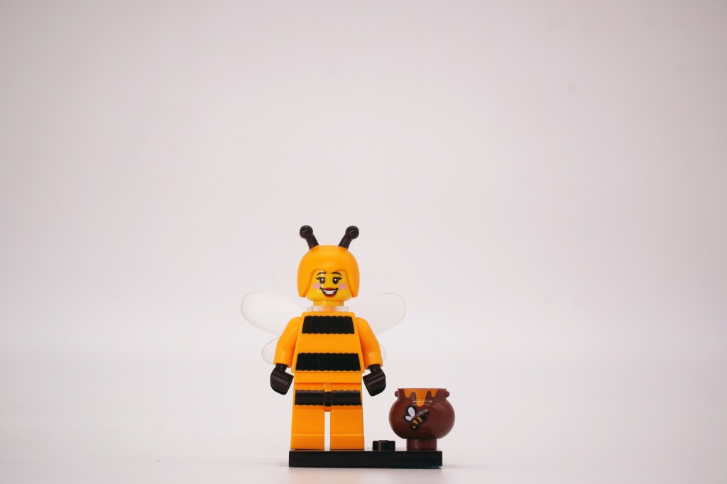LEGO MINFIGURE CMF SERIES 10 BEE, Hobbies & Toys, Toys & Games on Carousell