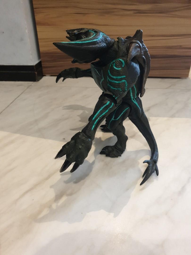 Pacific Rim - Kaiju Scunner Figurine, Hobbies & Toys, Toys & Games on ...