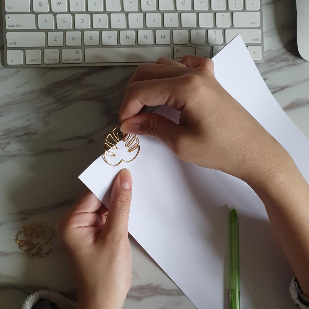 Paperclip - Monstera, Hobbies & Toys, Stationery & Craft, Craft ...
