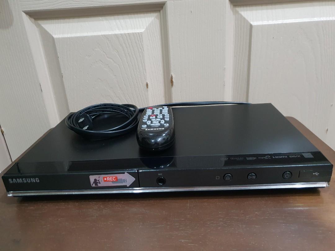 Samsung DVD Player with Remote, Hobbies & Toys, Music & Media, Music ...