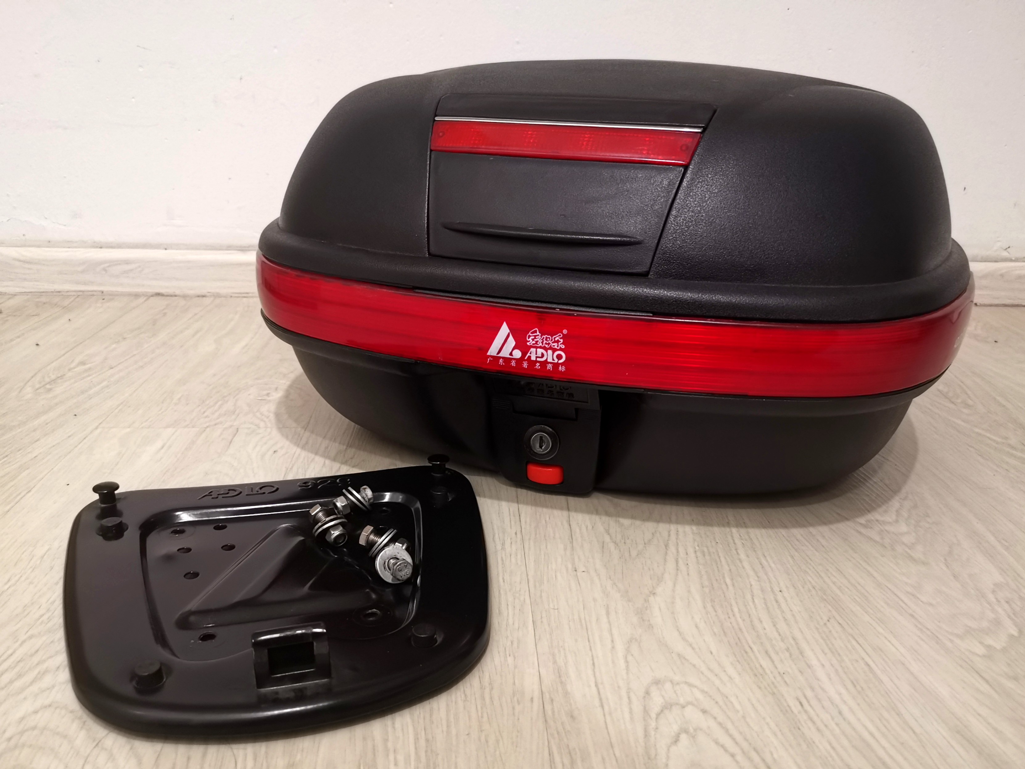 45L PLASTIC TOP CASE (ONLY BASE PLATE INCLUDED), Motorcycles ...