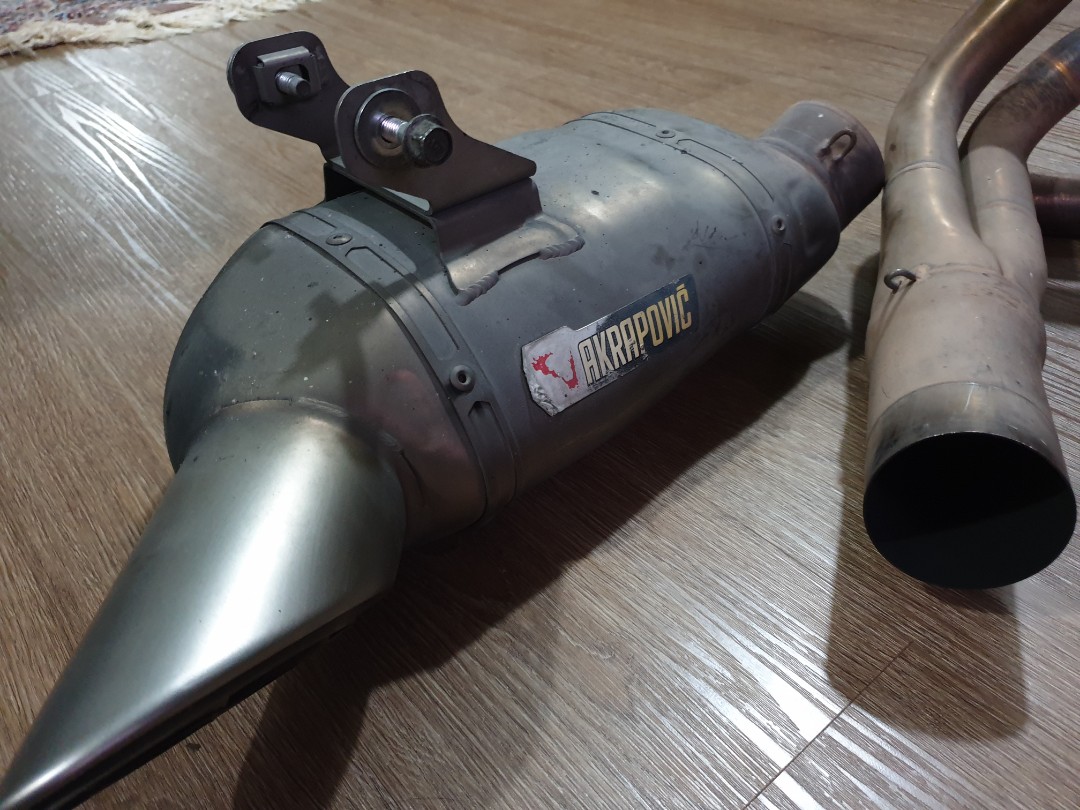 Prise revised. Akrapovic full system titanium exhaust for yamaha tracer ...