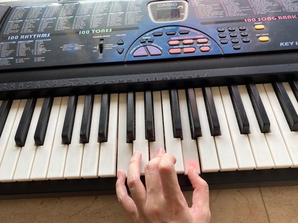 Piano Keyboard Casio LK-30 Key Lighting System, Music & Media, Music ...