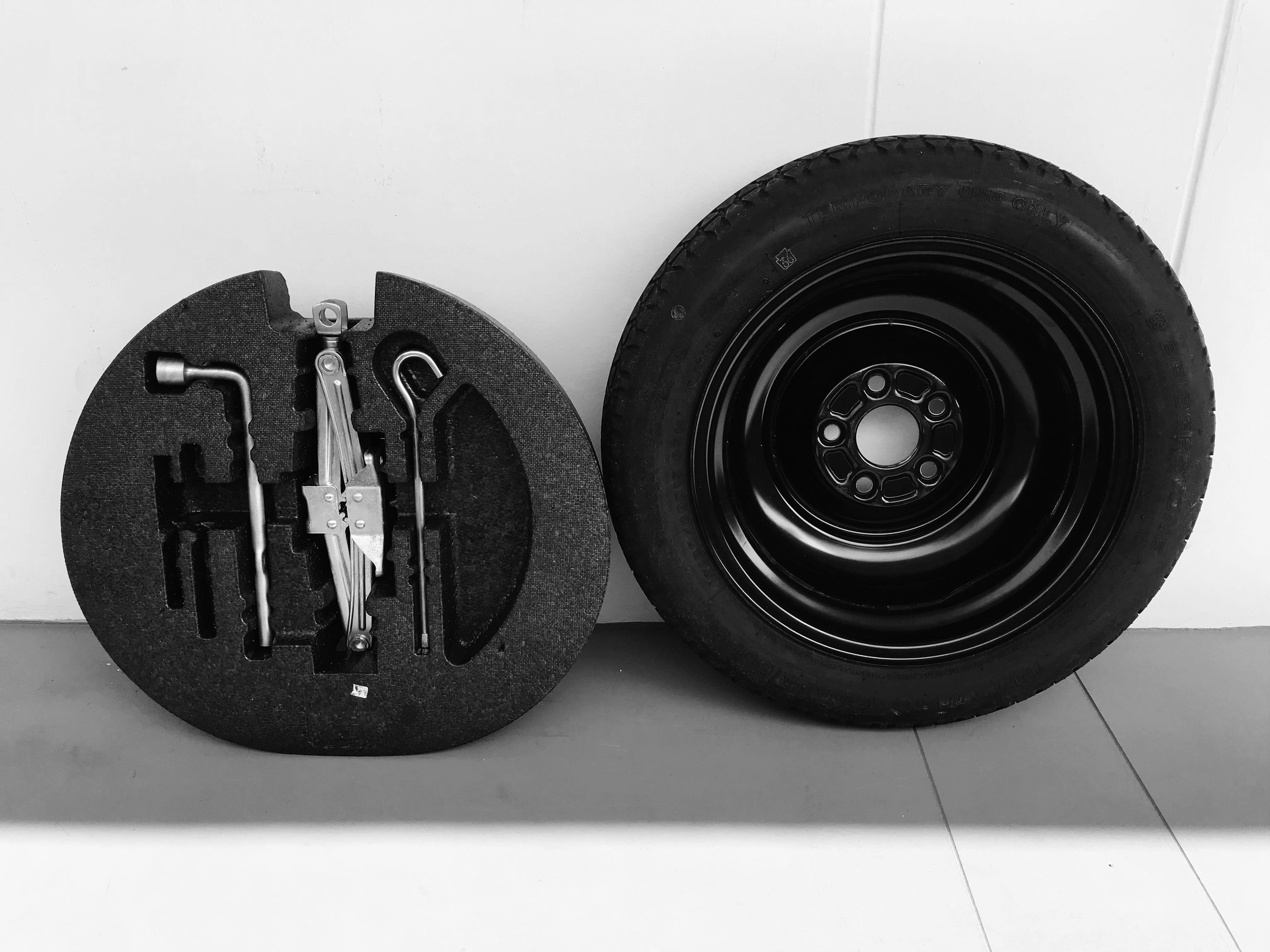 HONDA CIVIC FD2 TYPE R STOCK TOOL BOX, Car Accessories, Accessories on ...