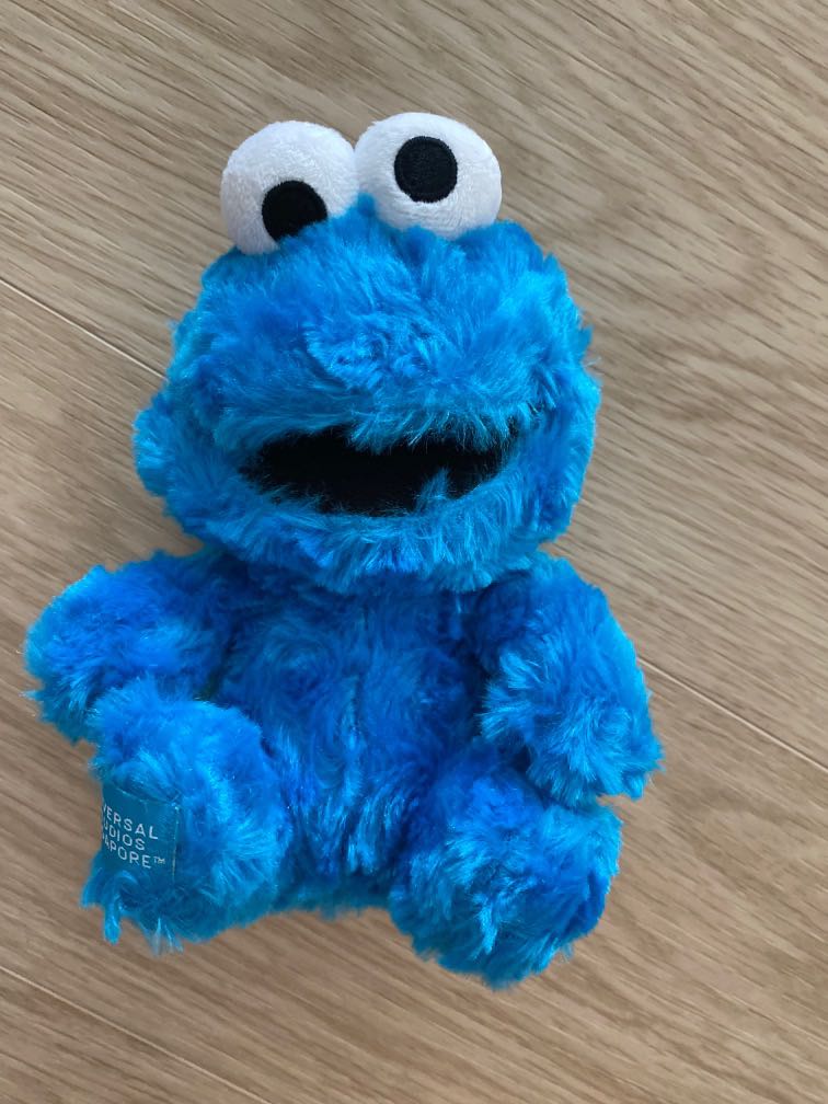 Original Cookie Monster from universal studio Sg with tag, Hobbies ...