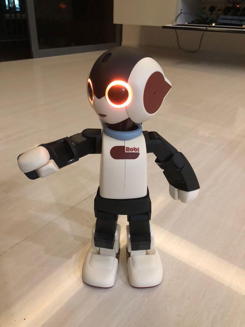 Robi the Singlish robot, Everything Else on Carousell