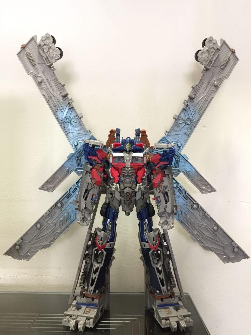 Ultimate Optimus Prime DOTM DARK OF THE MOON, Hobbies & Toys, Toys ...