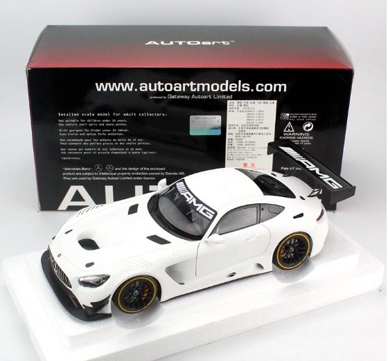 AutoArt 1/18 Mercedes AMG GT3, Car Accessories, Accessories on Carousell