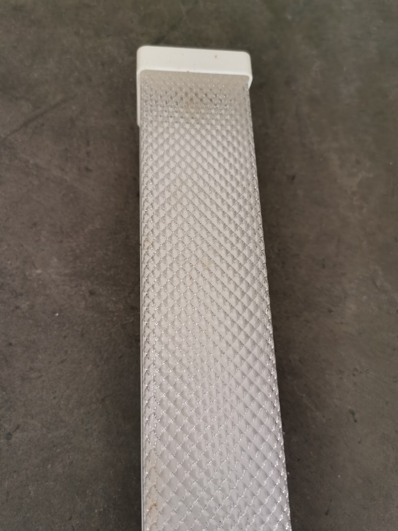 Light fitting 4 ft with plastic cover (DAIKON FITTING) C/W LED tube ...