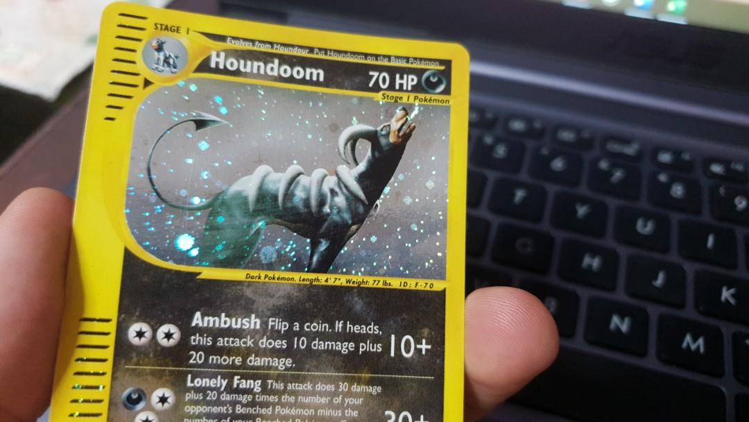 Pokemon Skyridge - Houndoom H11/H32 Holo Swirl, Hobbies & Toys, Toys ...