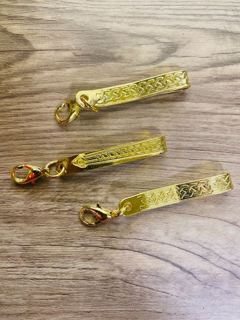 Thai amulet clip, Hobbies & Toys, Memorabilia & Collectibles, Religious ...