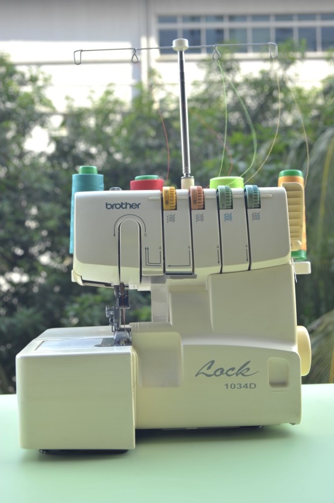 BROTHER 1034 D 3 & 4 THREAD OVERLOCK MACHINE (NEAR BEDOK AREA), Hobbies ...