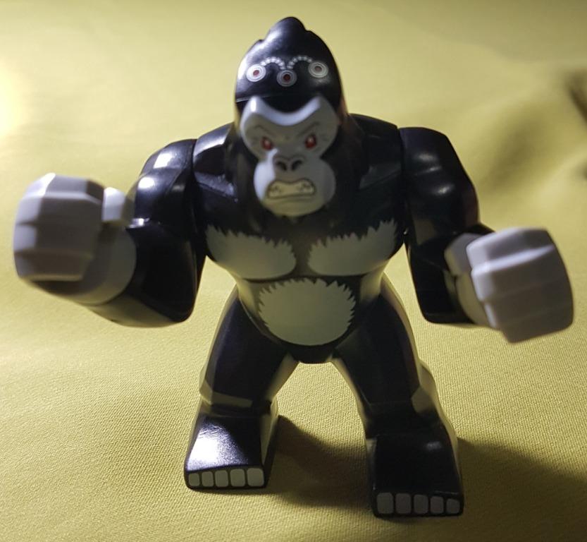 Lego Gorilla Grodd from Gorilla Grodd goes Bananas set (DISPLAYED ...