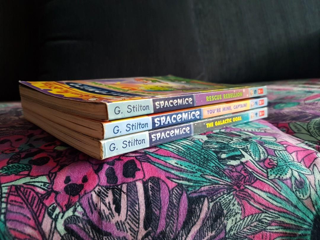 Geronimo Stilton- Spacemice series, Books & Stationery, Children's ...