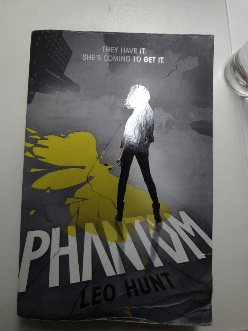 Leo hunt phantom, Hobbies & Toys, Books & Magazines, Fiction & Non ...