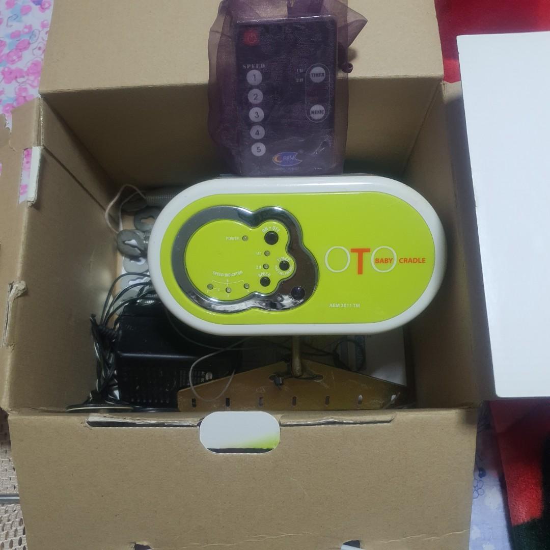 OTO Electronic cradle, Babies & Kids, Infant Playtime on Carousell