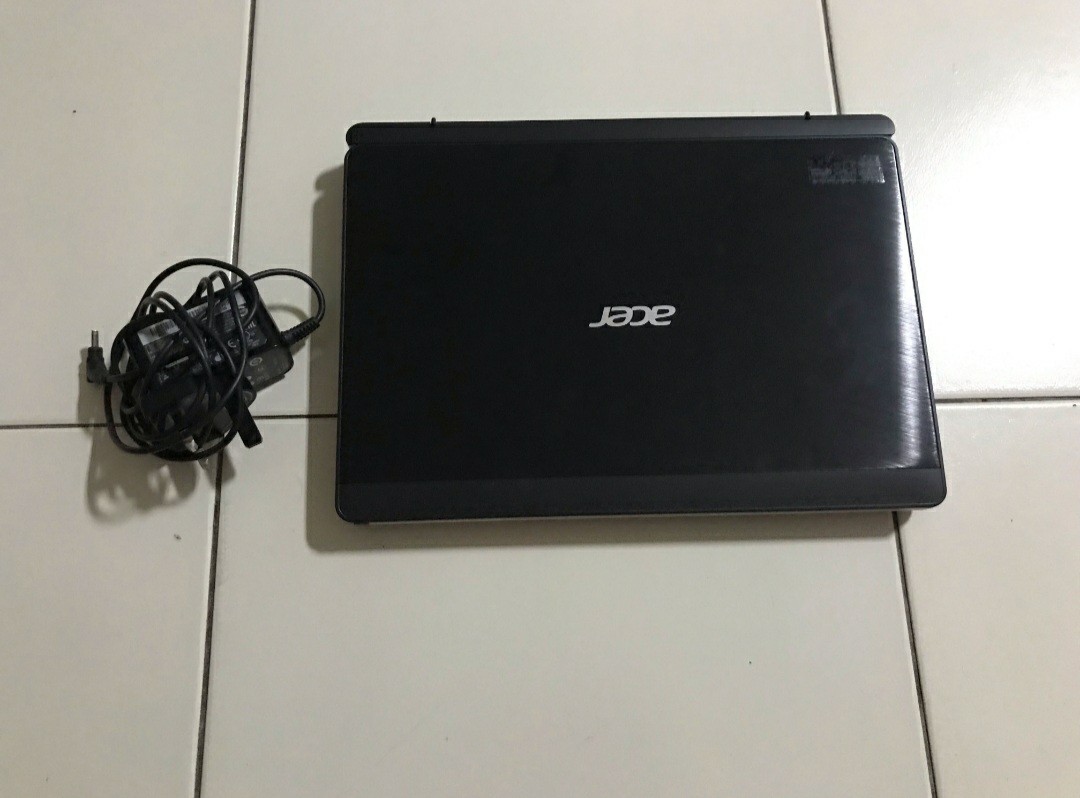 Acer Laptop Acer aspire 10 Touch screen, Computers & Tech, Laptops ...