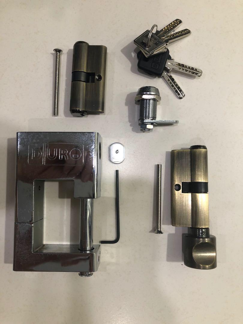 Duro HDB only one key to open all locks, Everything Else on Carousell