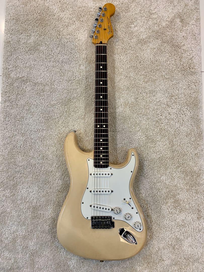 Fender Stratocaster Electric Guitar, Hobbies & Toys, Music & Media ...