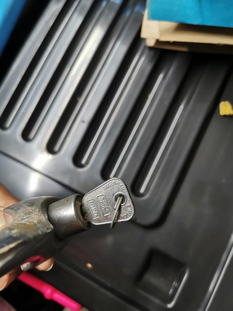 Ford Cortina Mk1 113e door handles, Auto Accessories on Carousell