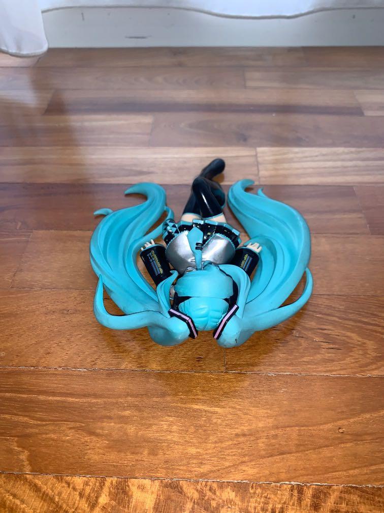 Hatsune Miku Premium Figure -Angel Breeze-, Hobbies & Toys, Memorabilia ...