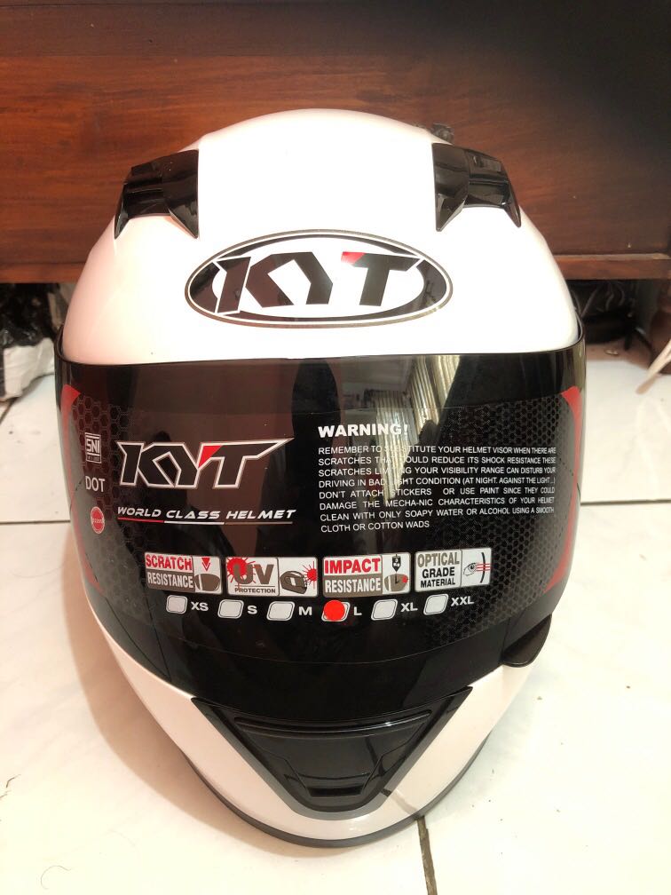 Helm KYT R10 ukuran L, Motor di Carousell