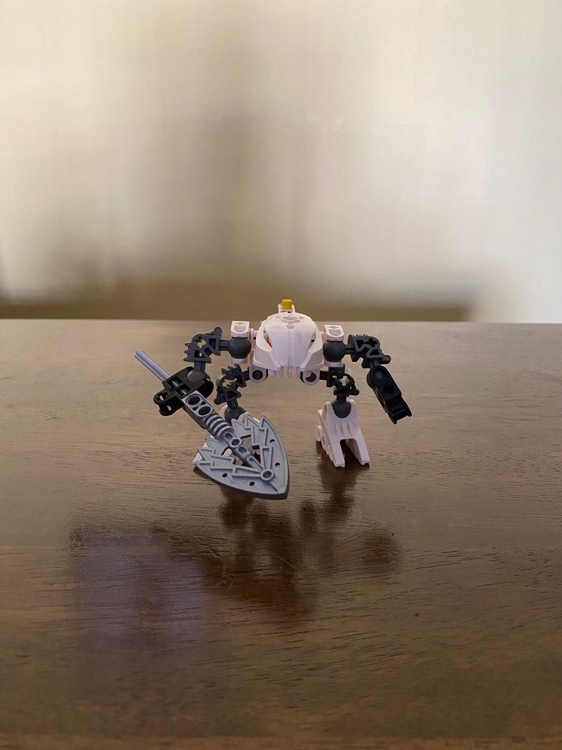 LEGO Bionicle Rahaga Kualus, Hobbies & Toys, Toys & Games on Carousell