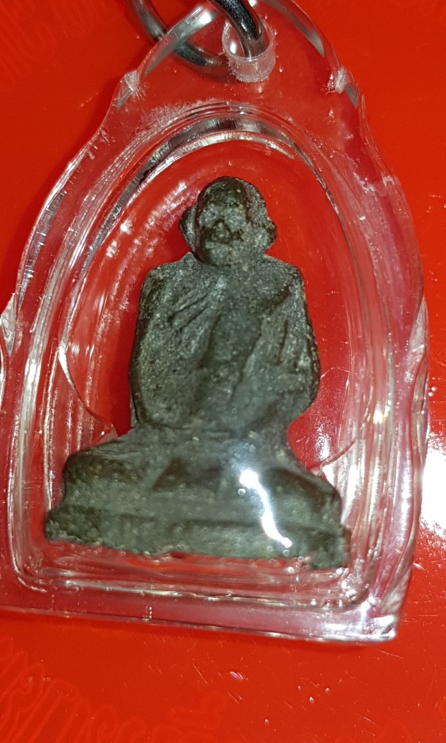 Lp see wat sakae, Hobbies & Toys, Religious Items on Carousell