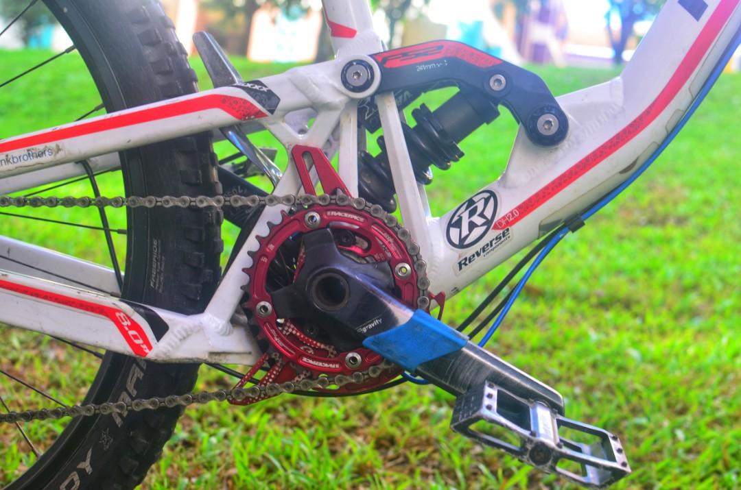 Polygon Collosus DH 2.0 Mountain Bike, Sports Equipment, Bicycles ...