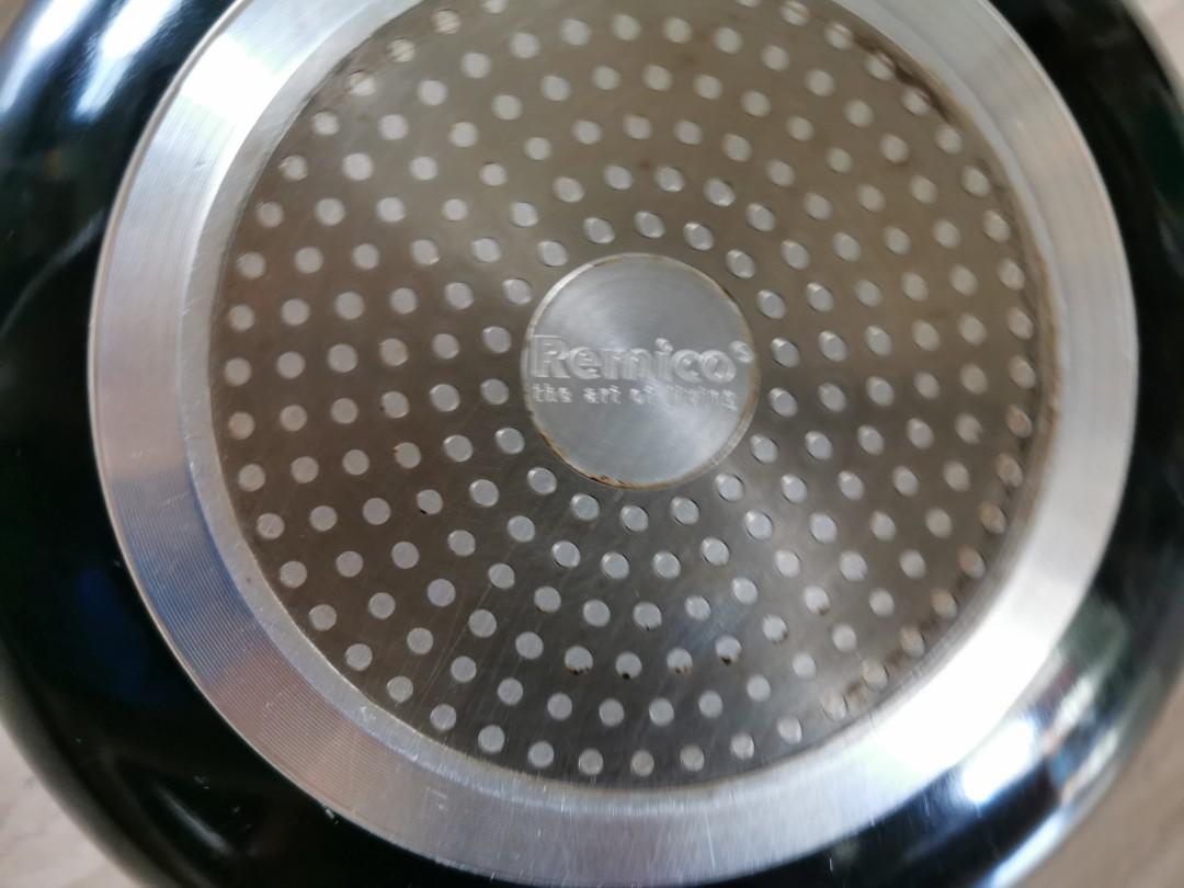Remico Wok (non-stick, looks very new), Furniture & Home Living ...