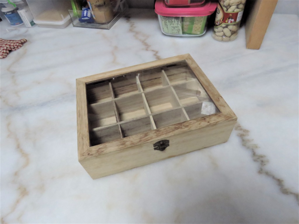 Rustic 12 partitions wooden box, Everything Else on Carousell