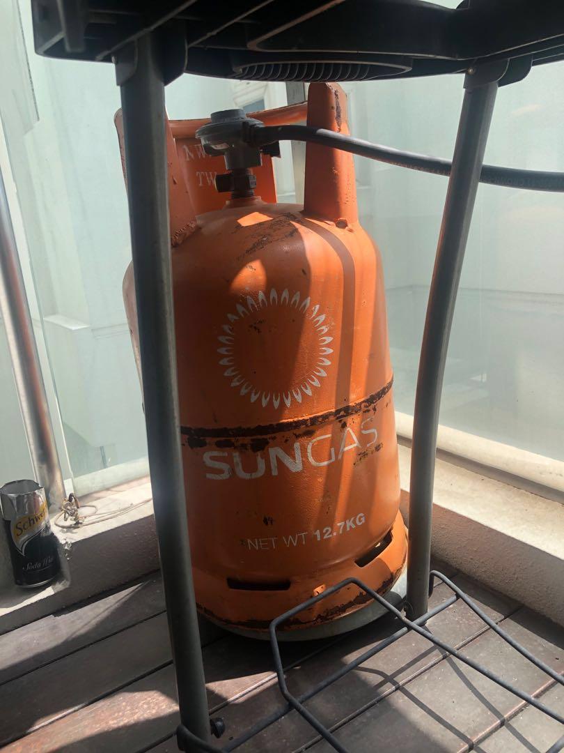 Weber Q200 BBQ + Cart/Stand + Gas, Everything Else on Carousell