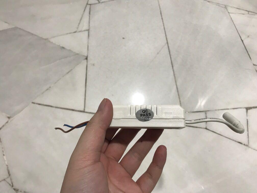 YET power supply USED, Services, Electronics & Gadget Repairs on Carousell