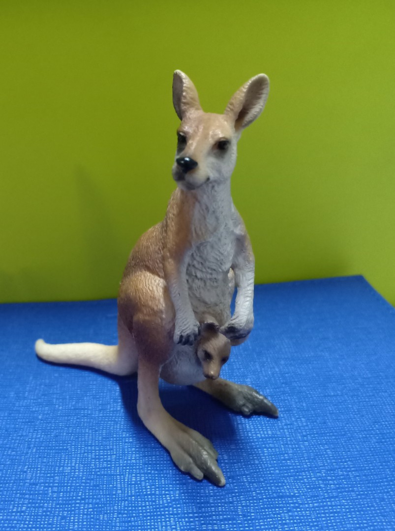 Schleich Wild Animals - Kangaroo Mom & Joey, Hobbies & Toys, Toys ...
