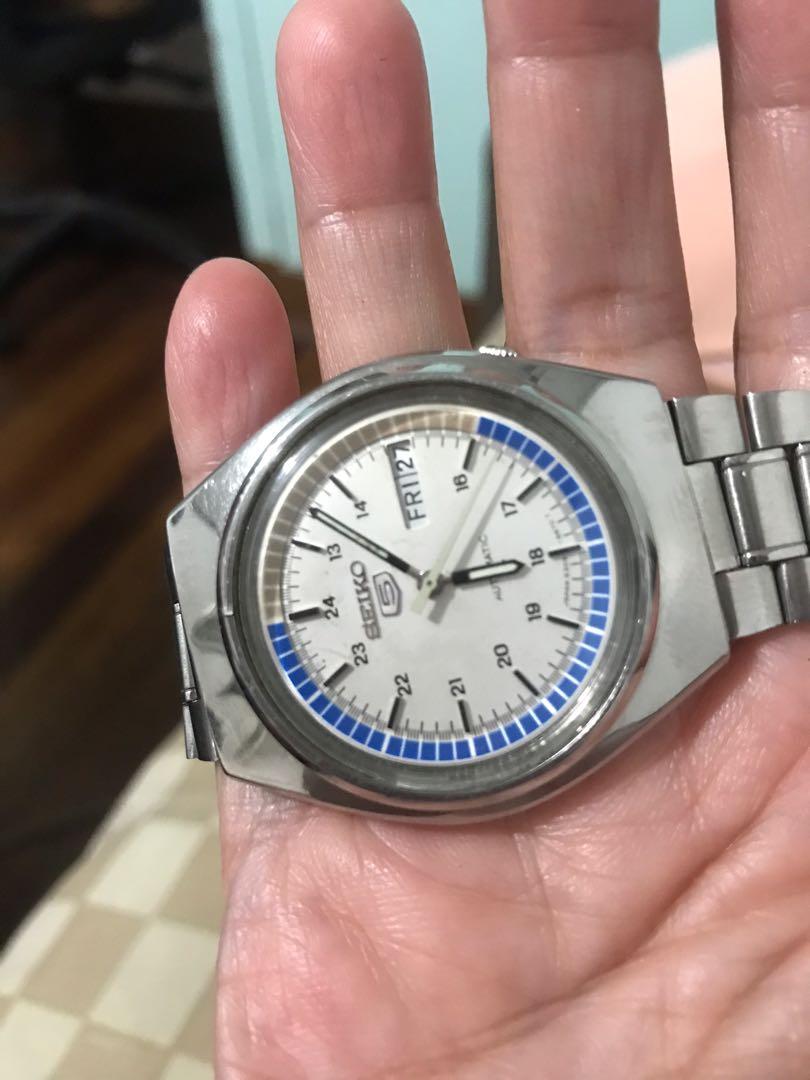 Authentic Seiko 5 Vintage Mens Watch, Men's Fashion, Watches ...