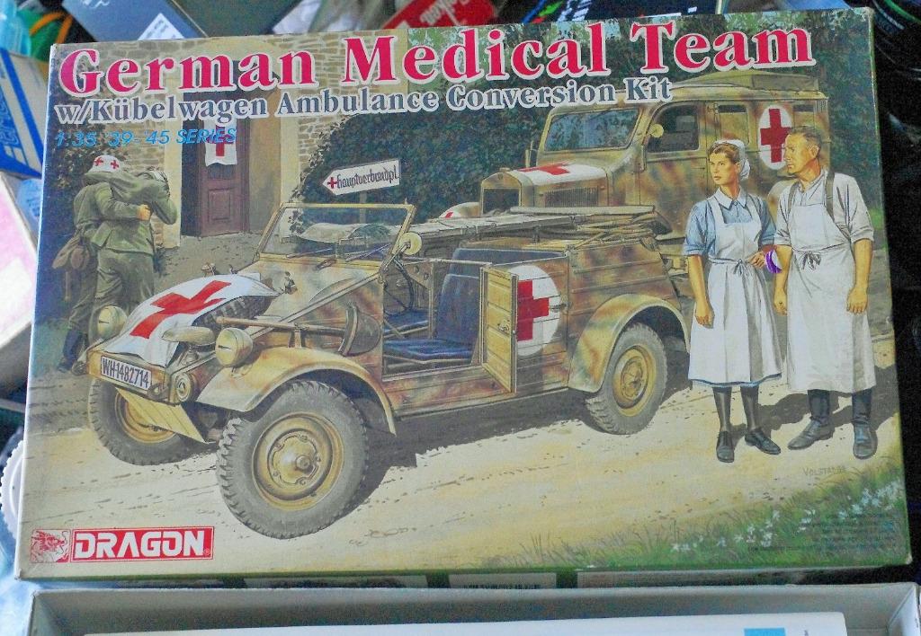 絕版-Dragon-威龍-6137 -1/6- German Medical Team- w/ Kübelwagen Ambulance ...