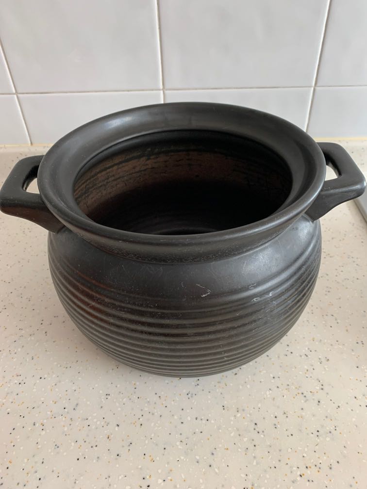Giving Away Tanyu Clay Pot, Furniture & Home Living, Kitchenware ...