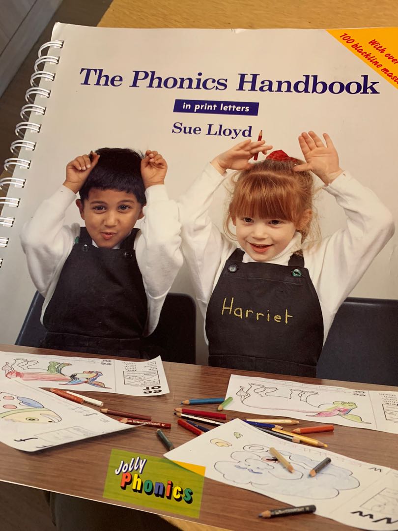 Jolly phonics handbook, Books & Stationery, Children's Books on Carousell