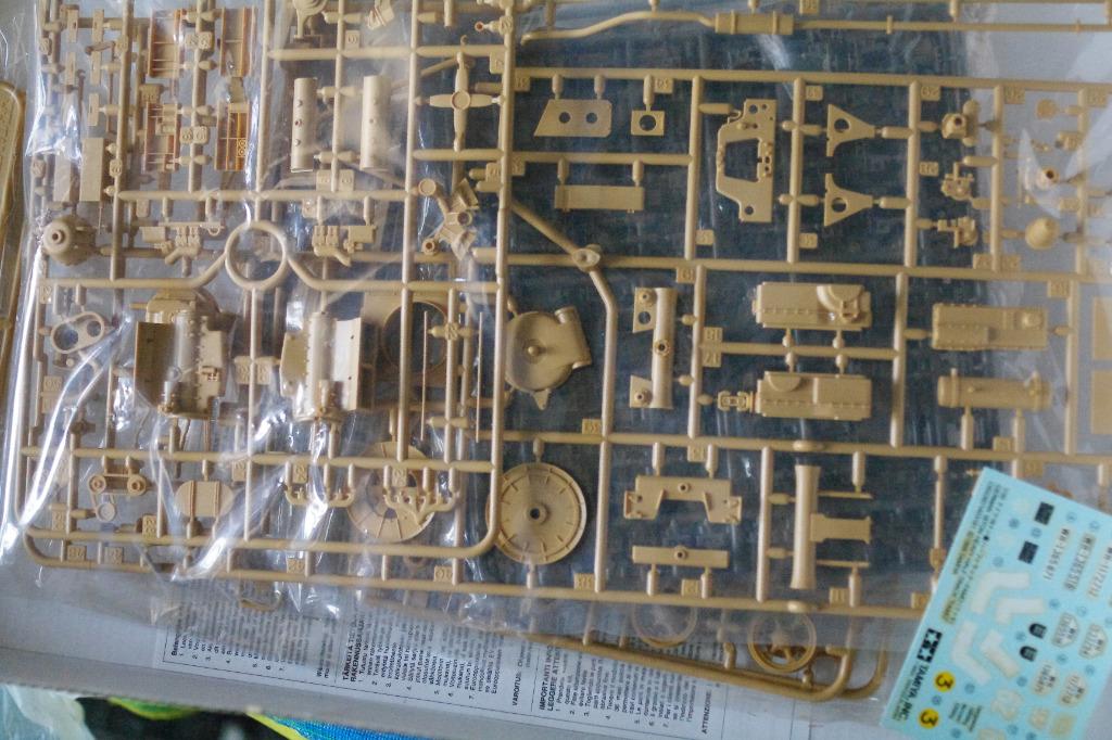 全新 - Tamiya-田宮-35239-1/35-WW2-German-Schwerer Zugkraftwagen 18t (Sd.Kfz ...