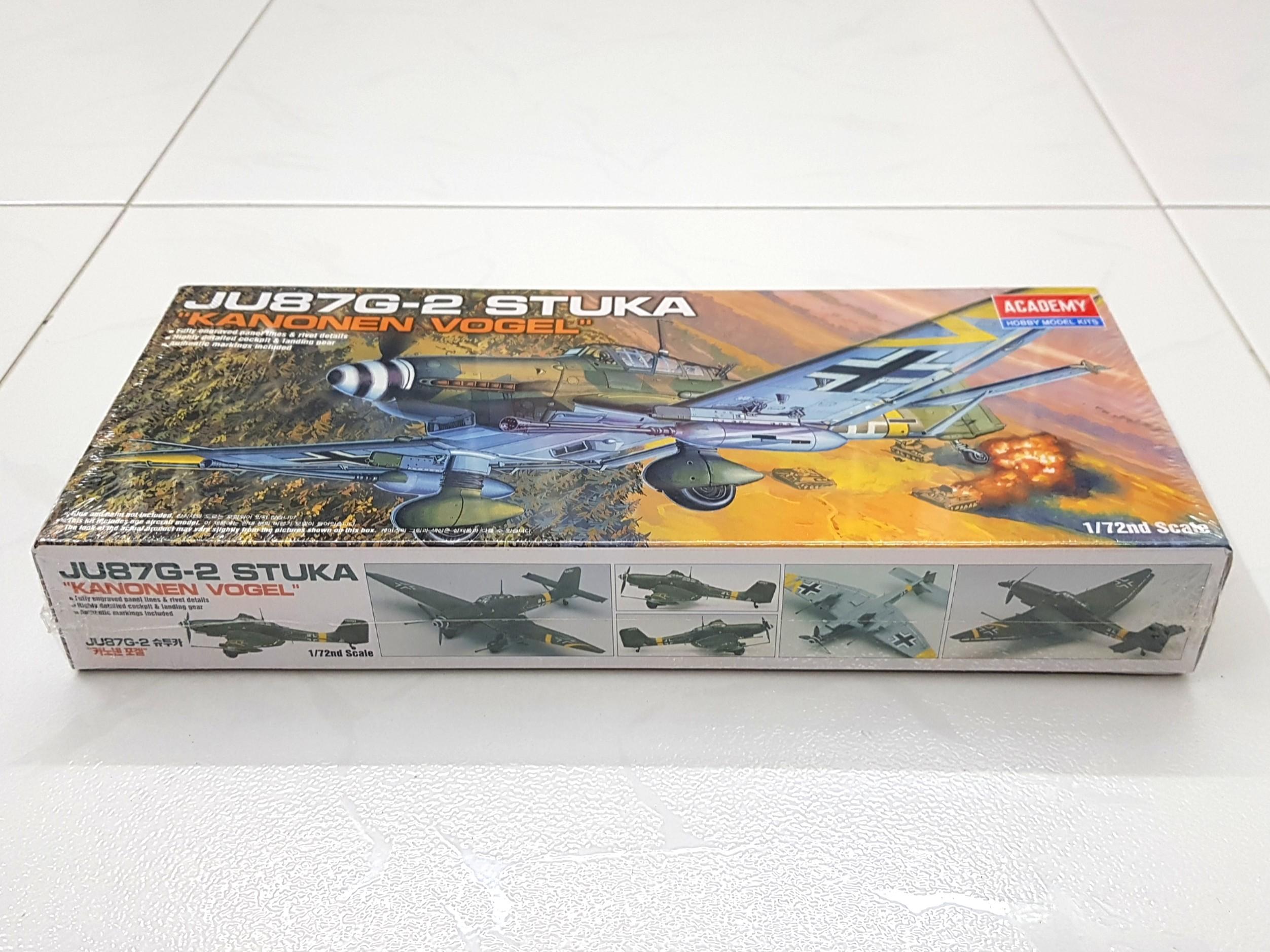 1/72 12404 Academy German Dive Bomber Ju87G-2 Stuka "Kanonen Vogel" w ...