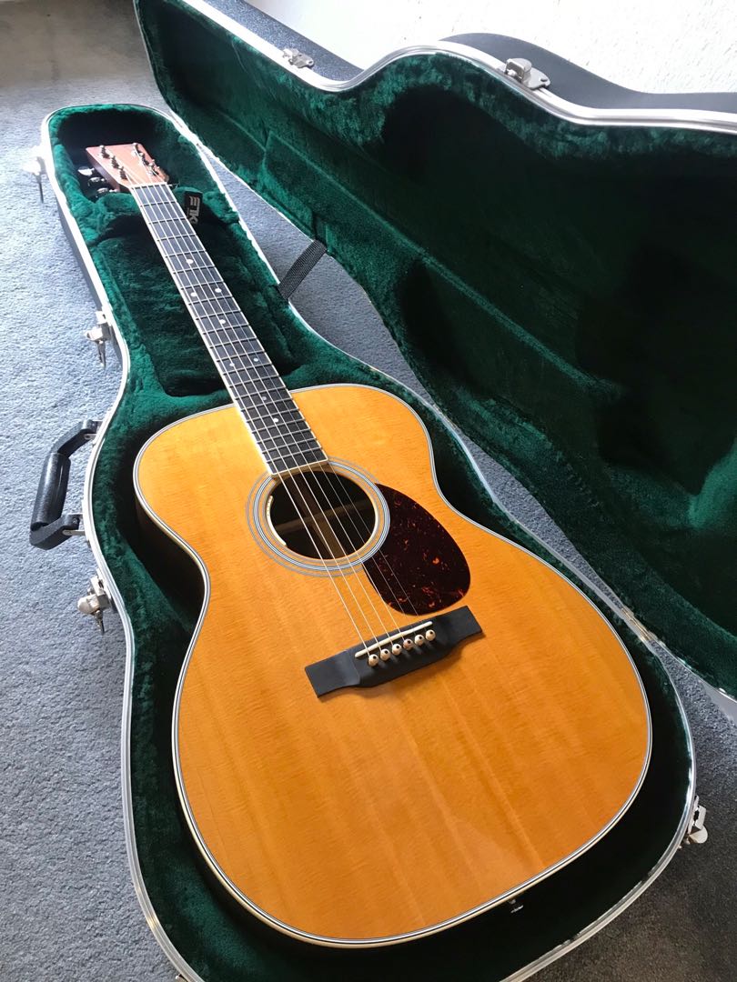 Martin OM-35 Guitar w/ Anthem Pickup, Hobbies & Toys, Music & Media ...