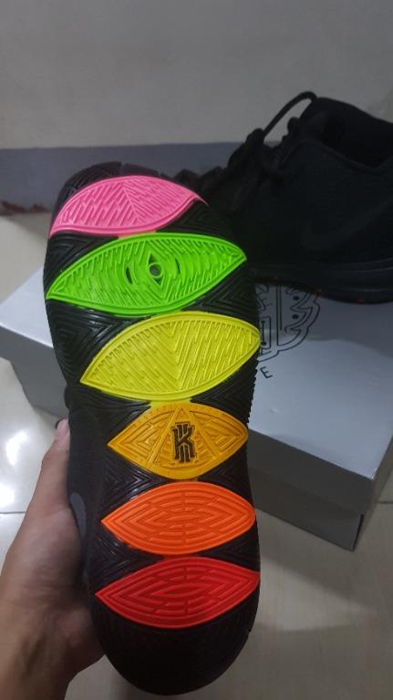 Nike Kyrie 5 Rainbow Soles US 9, Men's Fashion, Footwear, Sneakers on ...