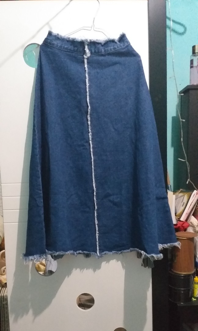 Rok jeans korea panjang tanggung sobek-sobek denim biru midi, Fesyen ...