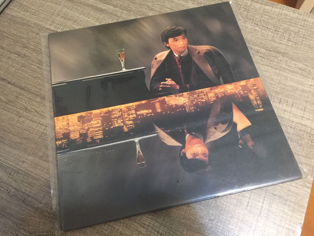 Sam Hui 許冠傑 新的開始 LP 黑膠唱片, 興趣及遊戲, 音樂、樂器 & 配件, 音樂與媒體 - CD 及 DVD - Carousell