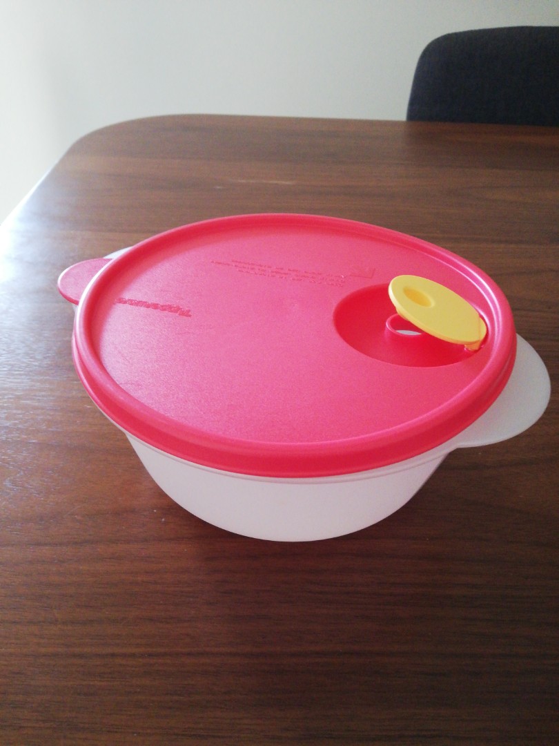 Tupperware Crystal Wave Set, Furniture & Home Living, Kitchenware ...