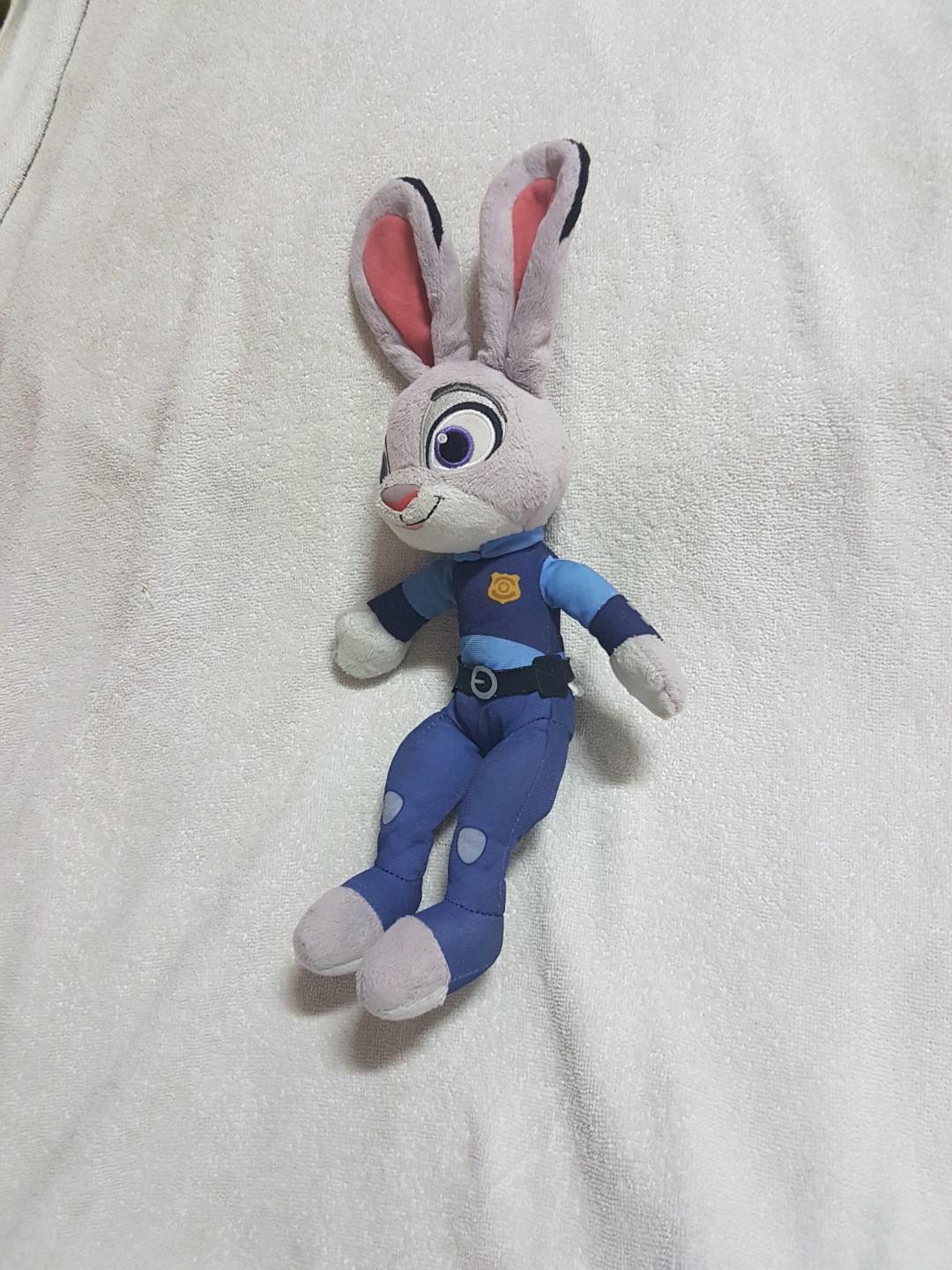 Authentic Tomy Disney Zootopia Talking Officer Lieutenant Judith ...