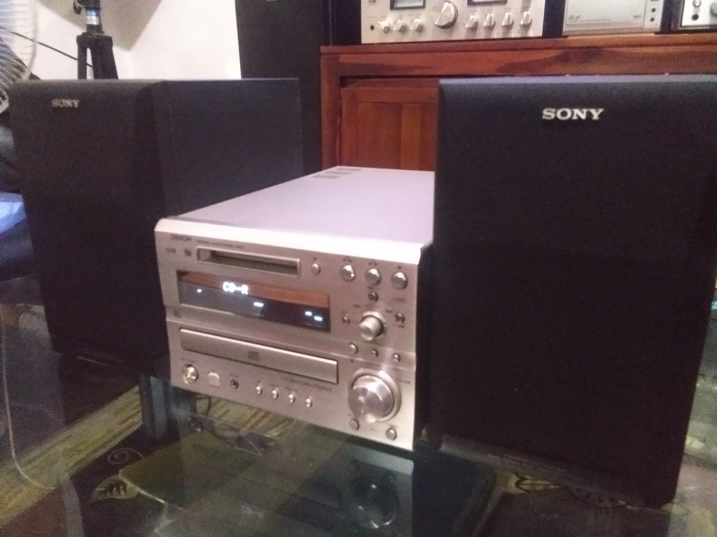 DENON SONY VINTAGE AMPLIFIER RECEIVER SPEAKERS wit AM / FM complete ...