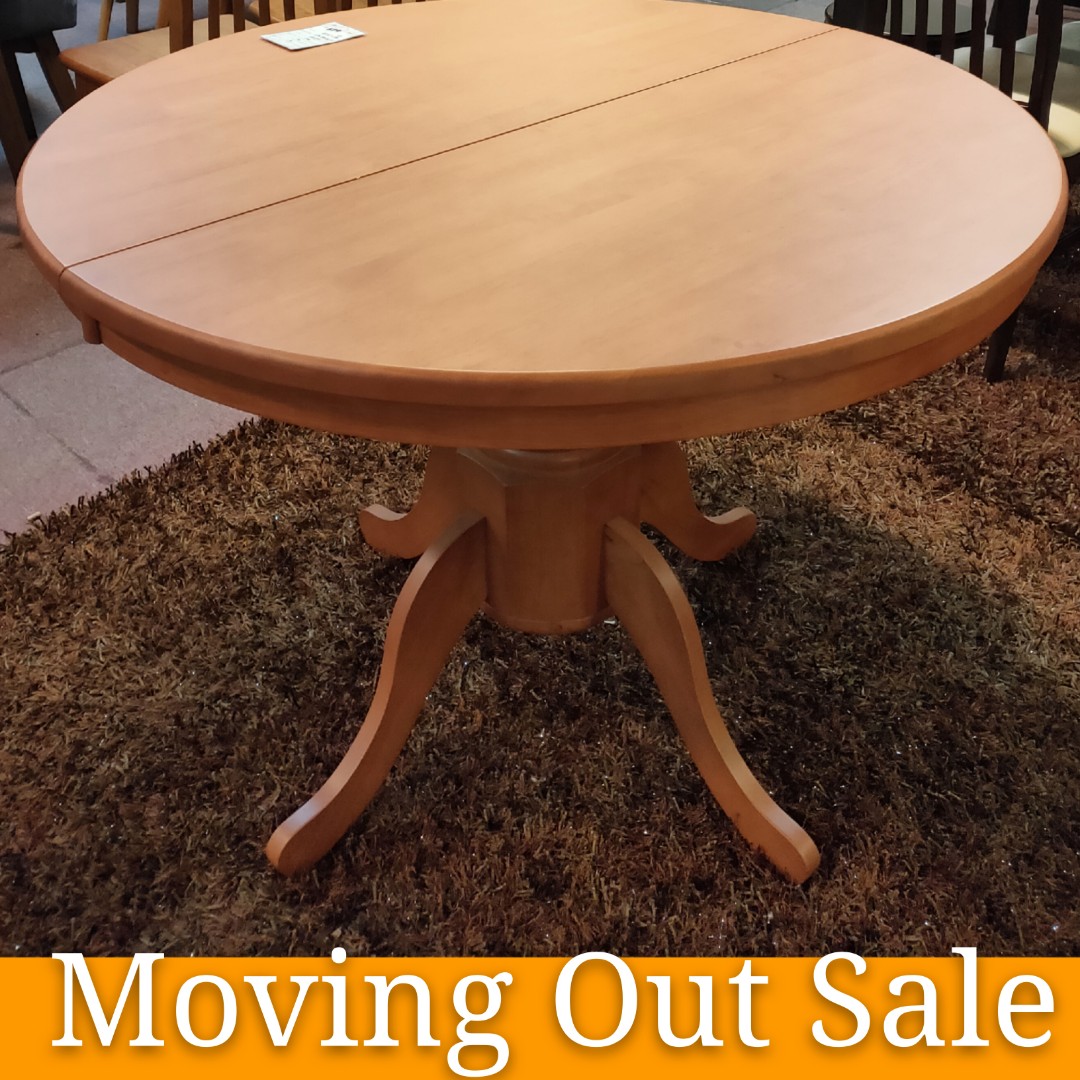 Display Set Extendable Round Table to oval, Furniture, Tables & Chairs ...