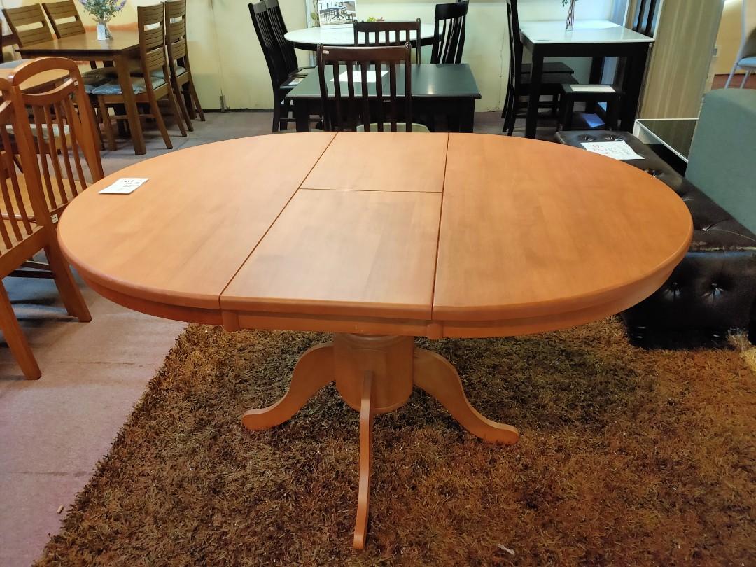 Display Set Extendable Round Table to oval, Furniture, Tables & Chairs ...